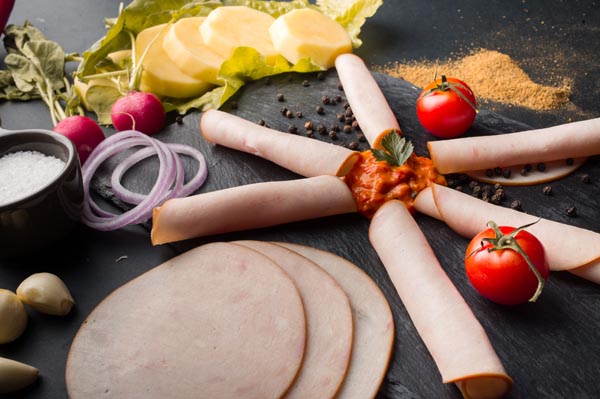Γαλοπούλα φιλέτο καπνιστή Φλώρινας φέτες Catering - ΜΠΕΛΛΗΣ Α.Β.Ε.Ε